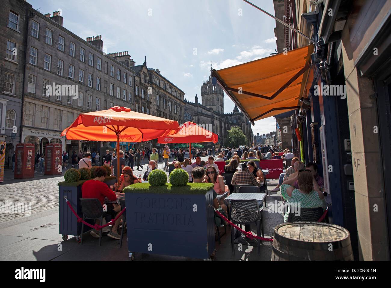 Edinburgh, city centre, Scotland, UK. 30 July 2024. Summer in the city ...