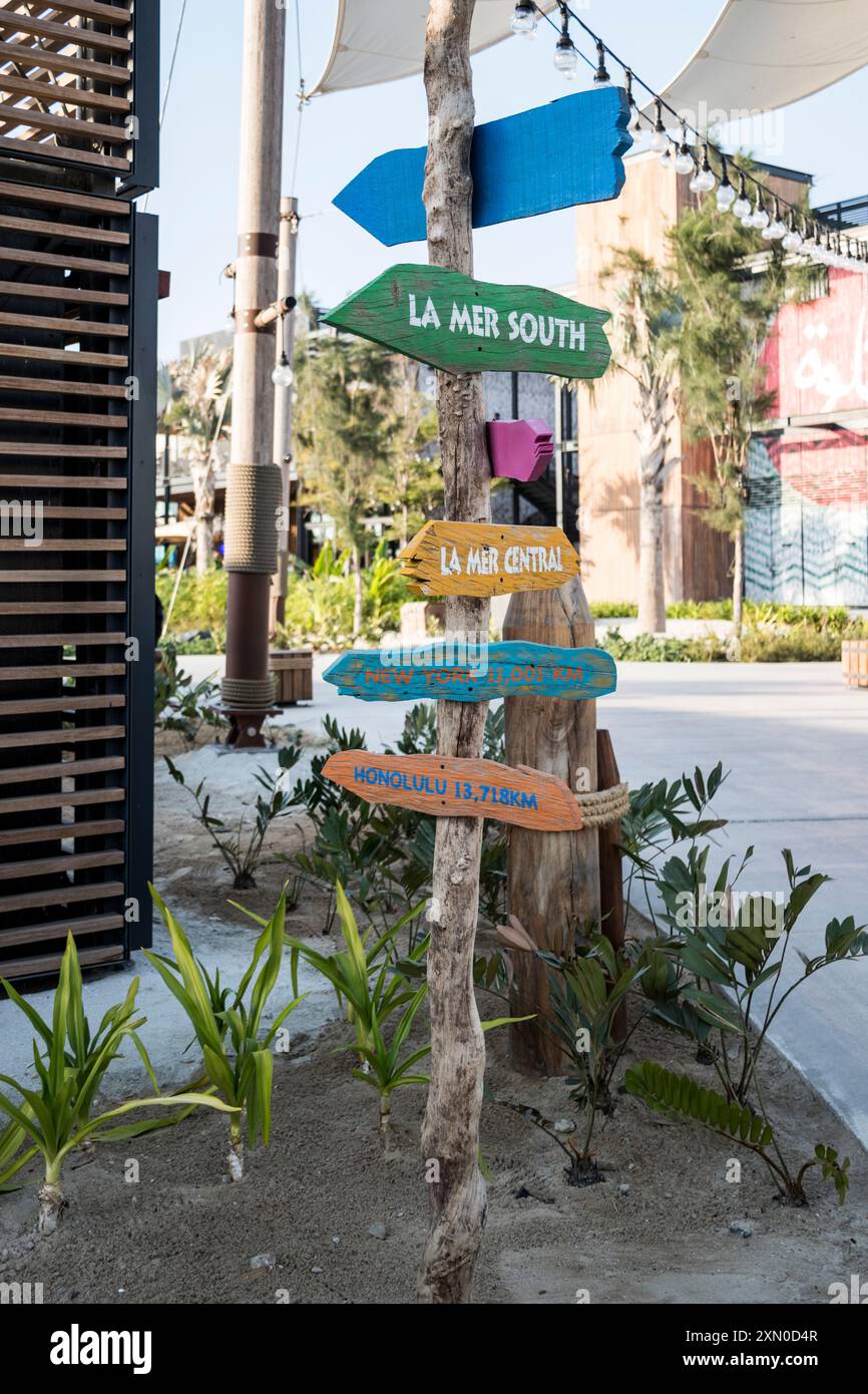 United Arab Emirates, Dubai, February 3rd, 2018. A colourful direction ...