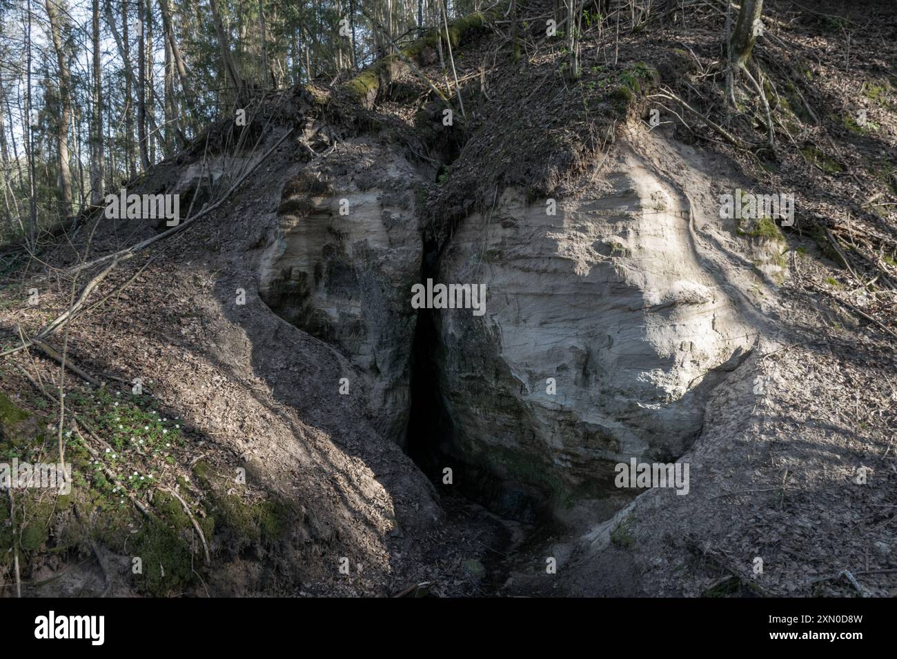 Devils cave hi-res stock photography and images - Alamy