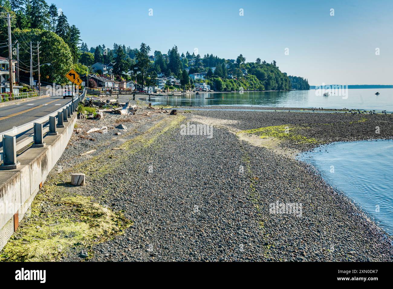 A small cove with waterfront homes in Redondo Beach, Washington Stock ...