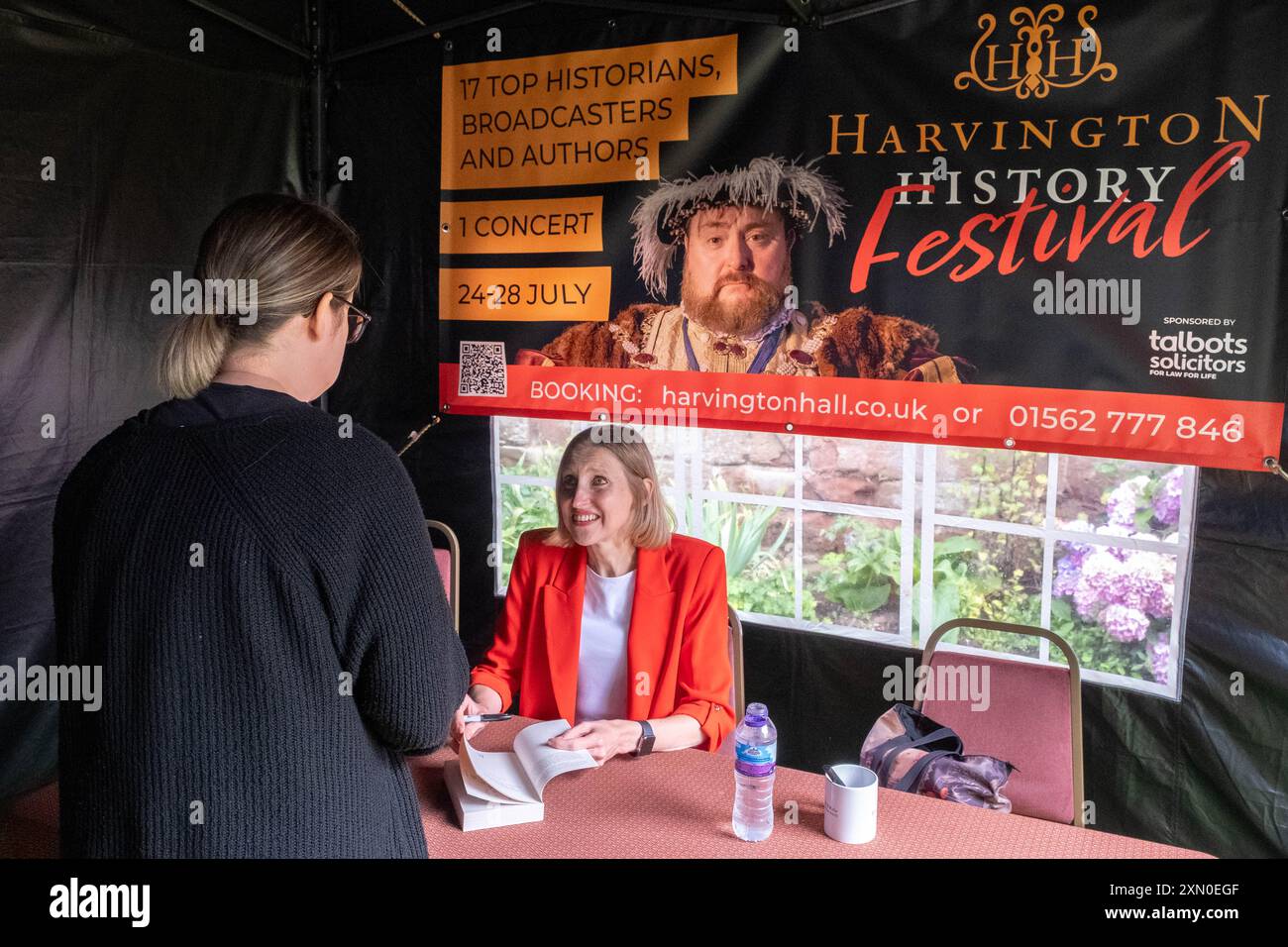 Anne boleyn and elizabeth i the mother and daughter hi-res stock ...