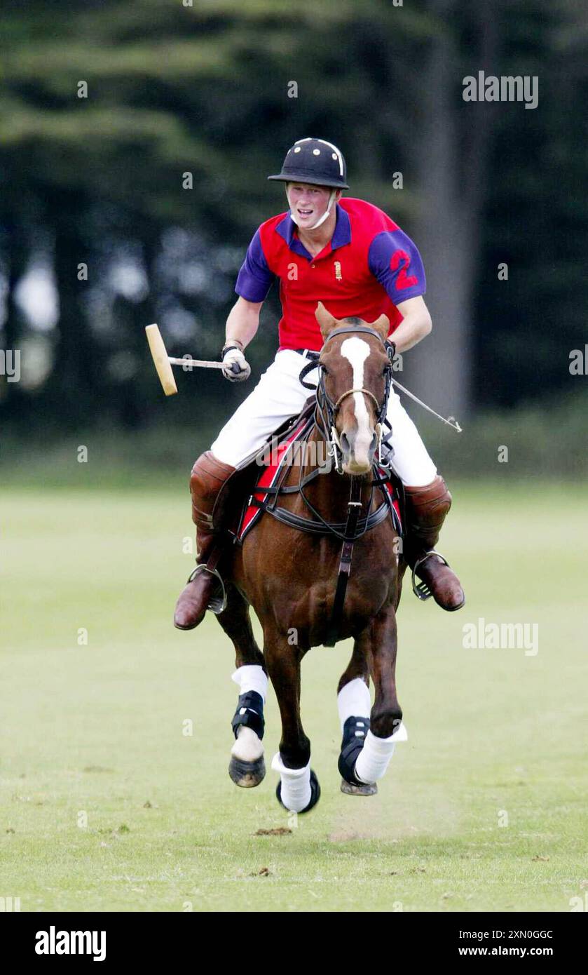 Linea di cirencester hi-res stock photography and images - Alamy