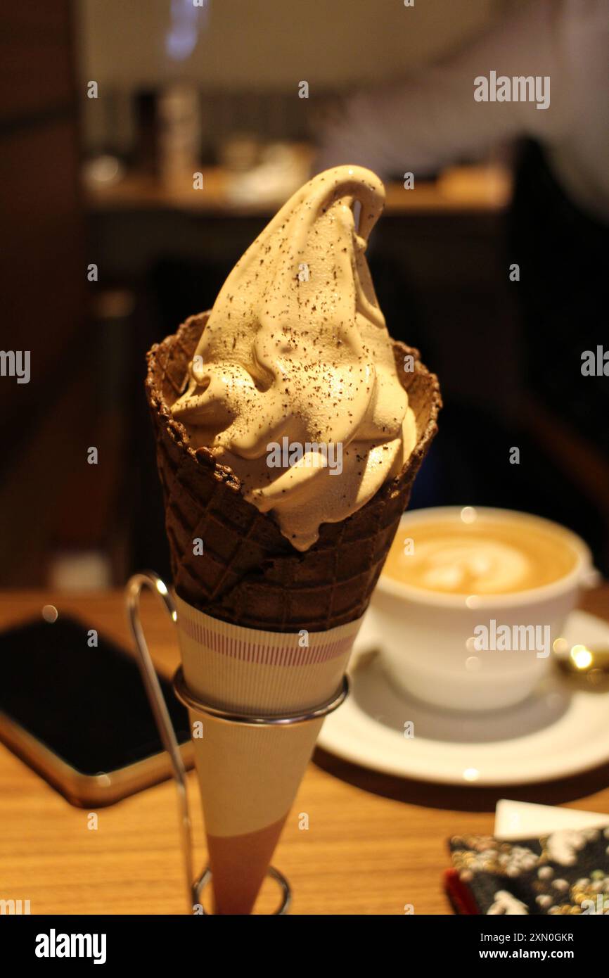 Soft serve hi-res stock photography and images - Alamy