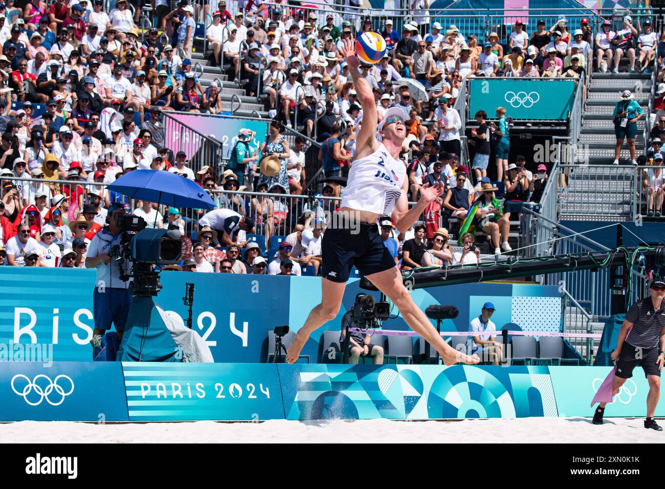 Andrew Benesh (USA), Beach Volleyball, Men's Preliminary Phase during ...