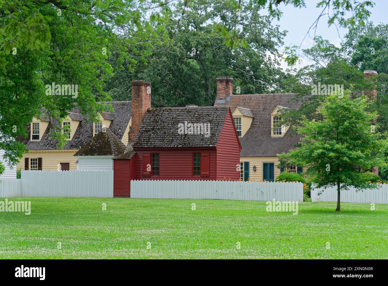 Colonial Williamsburg building in Virginia. A living museum. History ...