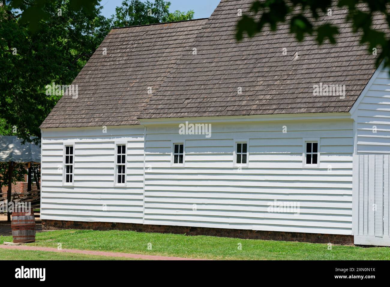 Colonial Williamsburg building in Virginia. A living museum. History ...