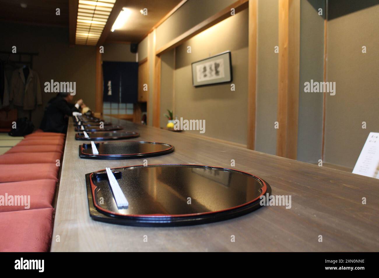 Japan restaurant traditional interior hi-res stock photography and ...
