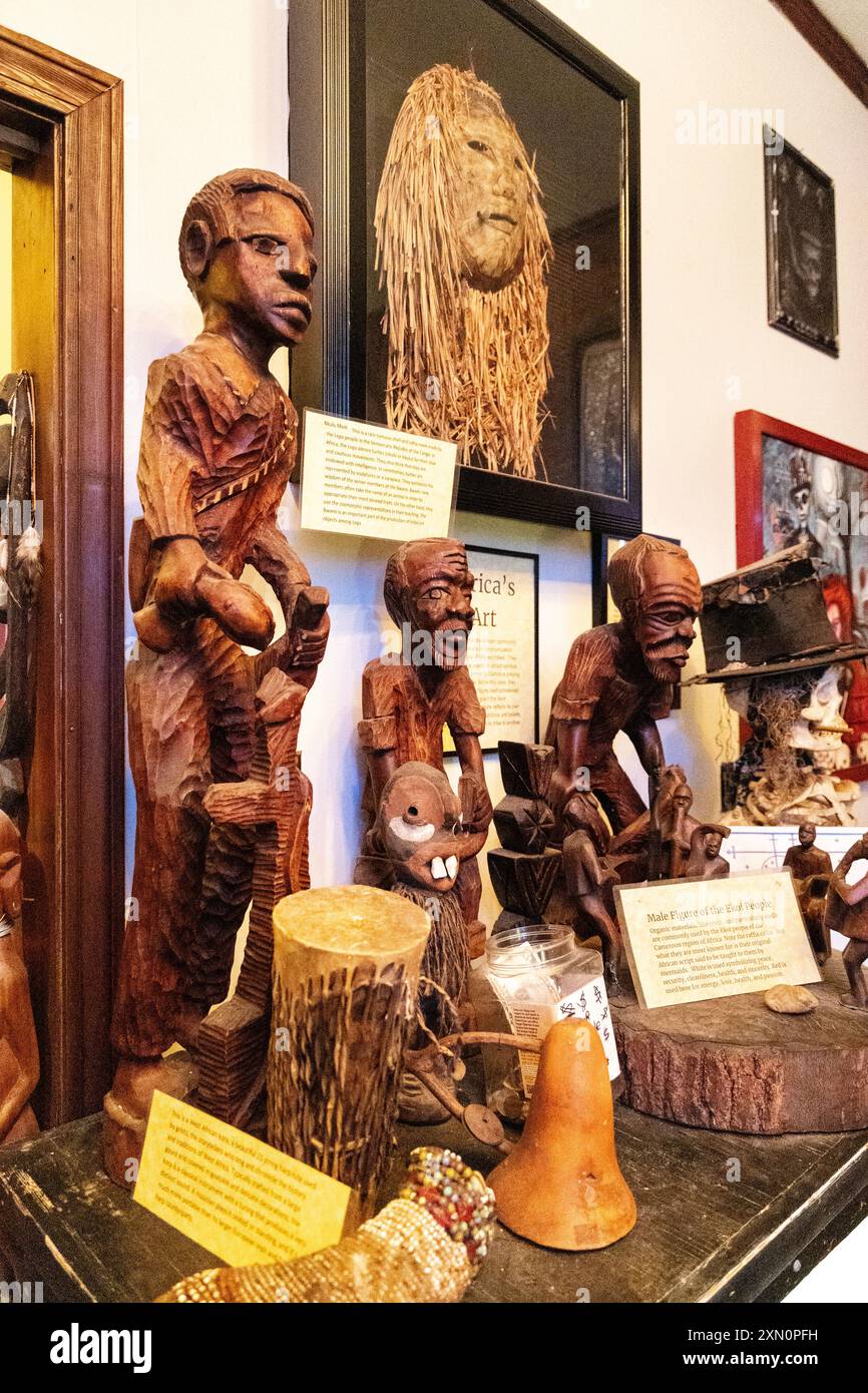 Nkulu mask, African wooden figurines and Voodoo artifacts at the New ...