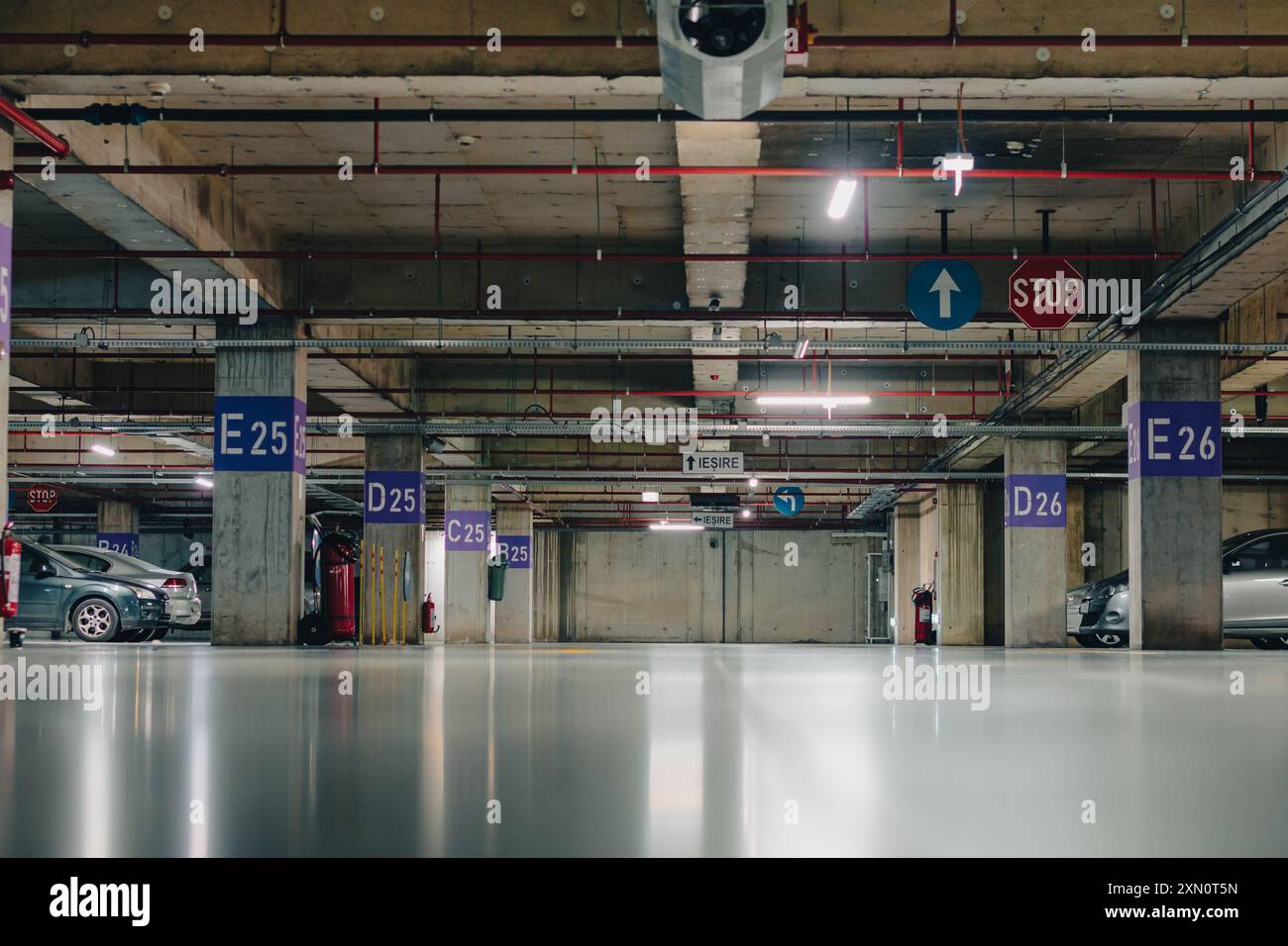 Empty parking lot with dim light. Underground parking garage Stock ...
