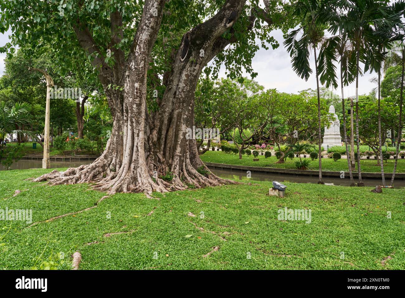 Saranrom Park in Bangkok, Thailand Stock Photo - Alamy