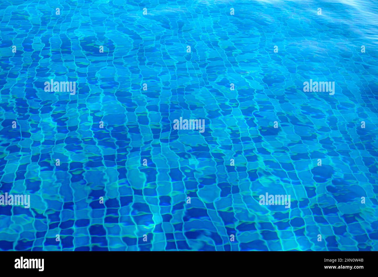 Abstract view bottom caustics hi-res stock photography and images - Alamy