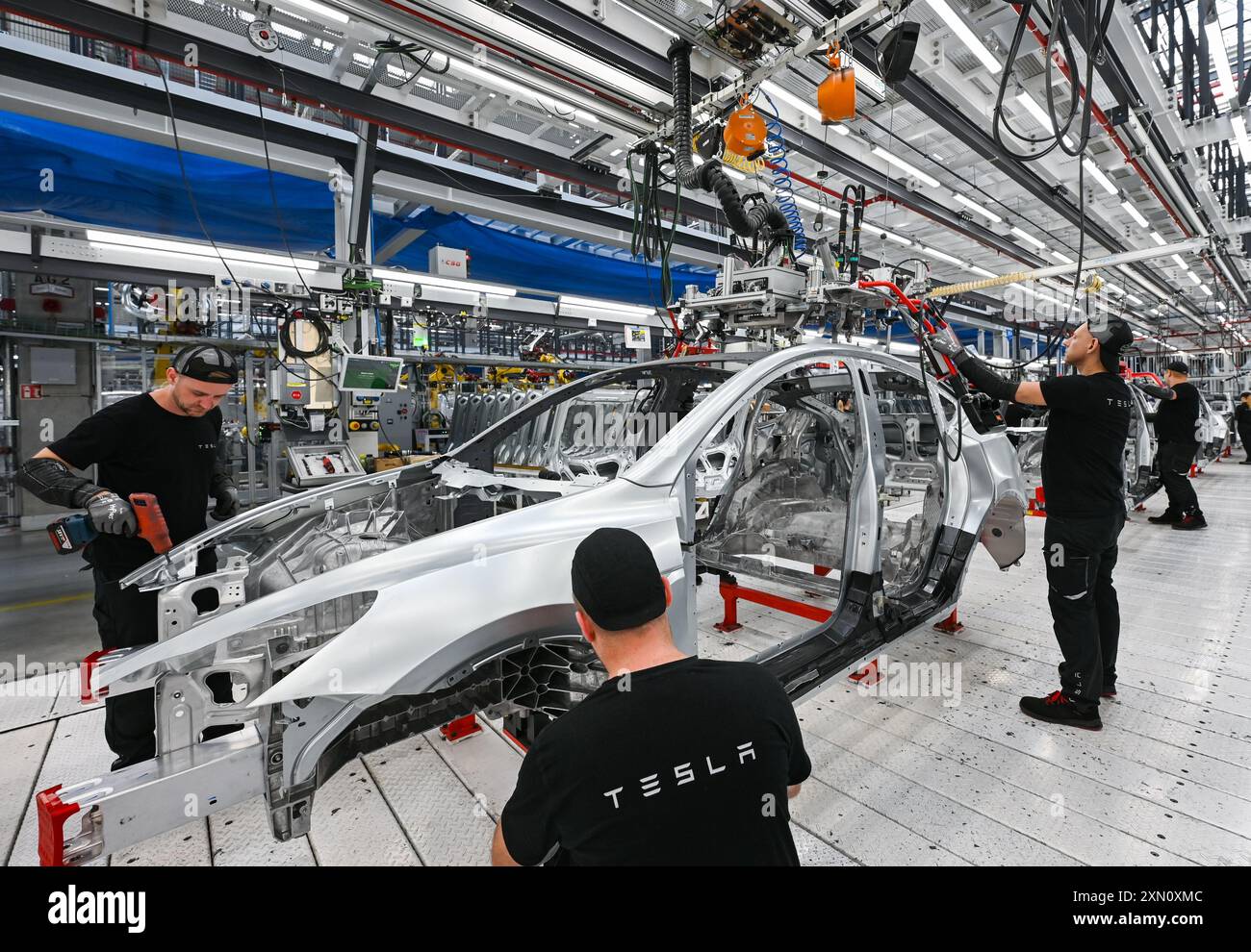 PRODUCTION - 29 July 2024, Brandenburg, Grünheide: Production of the ...