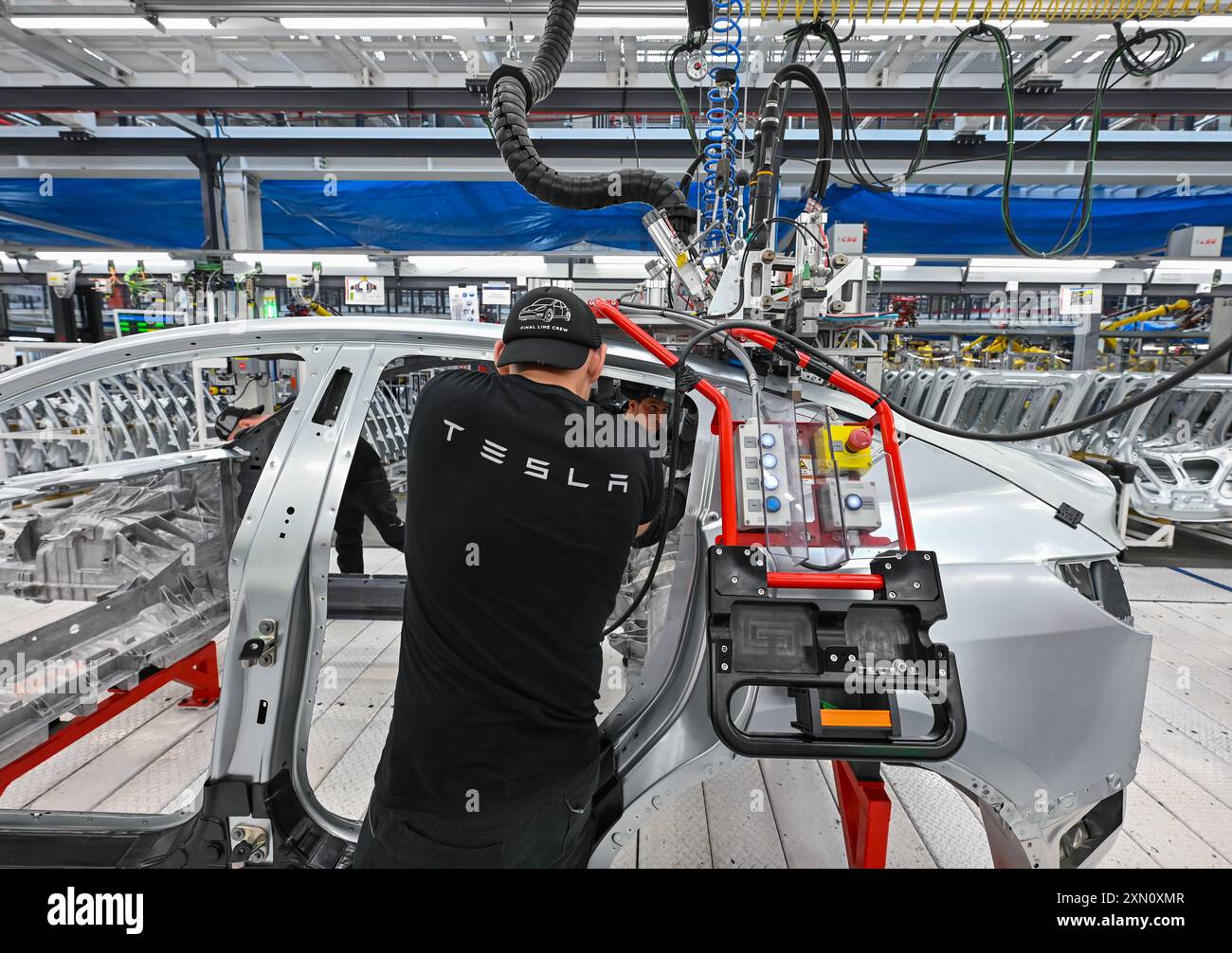 PRODUCTION - 29 July 2024, Brandenburg, Grünheide: Production of the ...