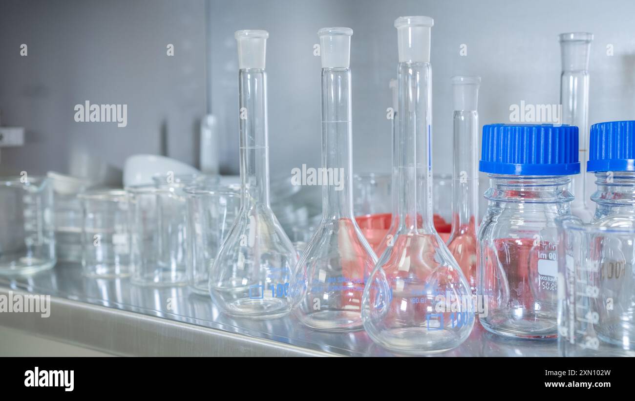 Chemical glassware in the laboratory ready for analysis Stock Photo - Alamy