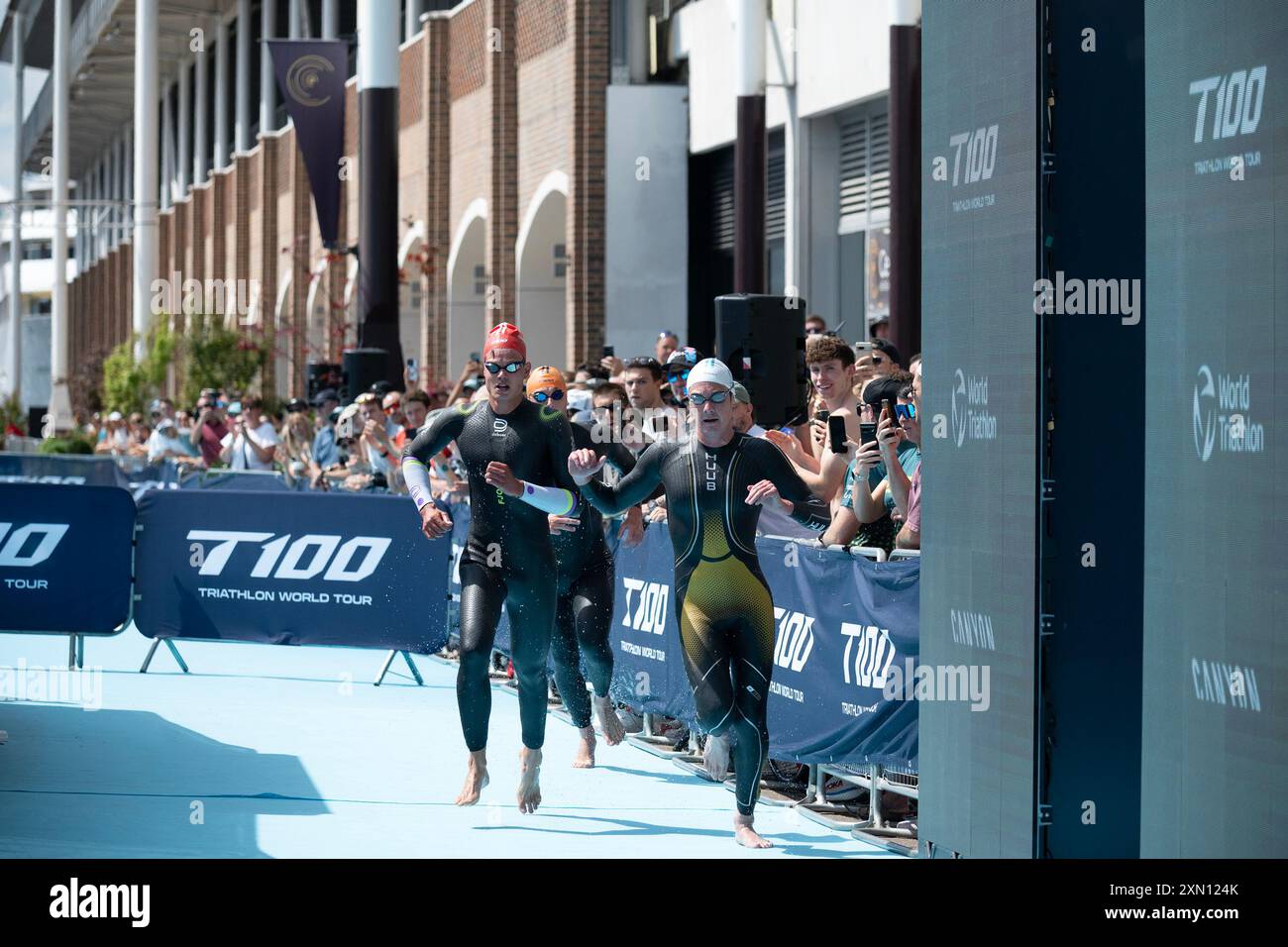 London, Royal Victoria Docks, UK. 27th July 2024. The T100 Triathlon ...