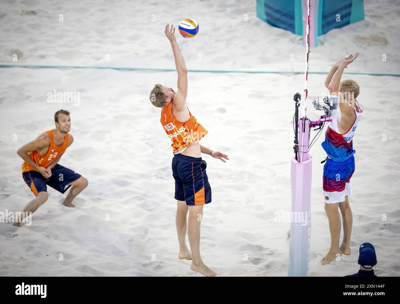 PARIS - Dutch beach volleyball players Stefan Boermans and Yorick de ...