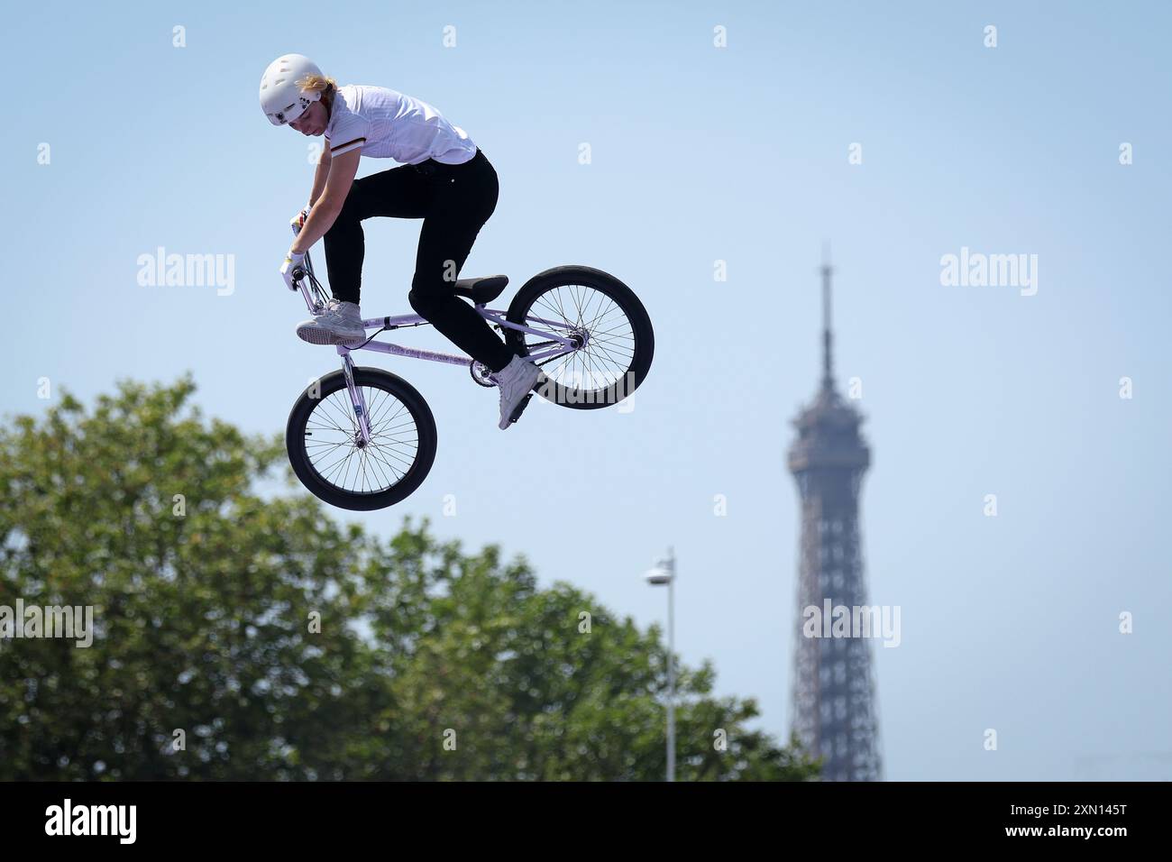 PARIS, FRANCE - JULY 30: Kim Lea Mueller of Germany competes during the ...