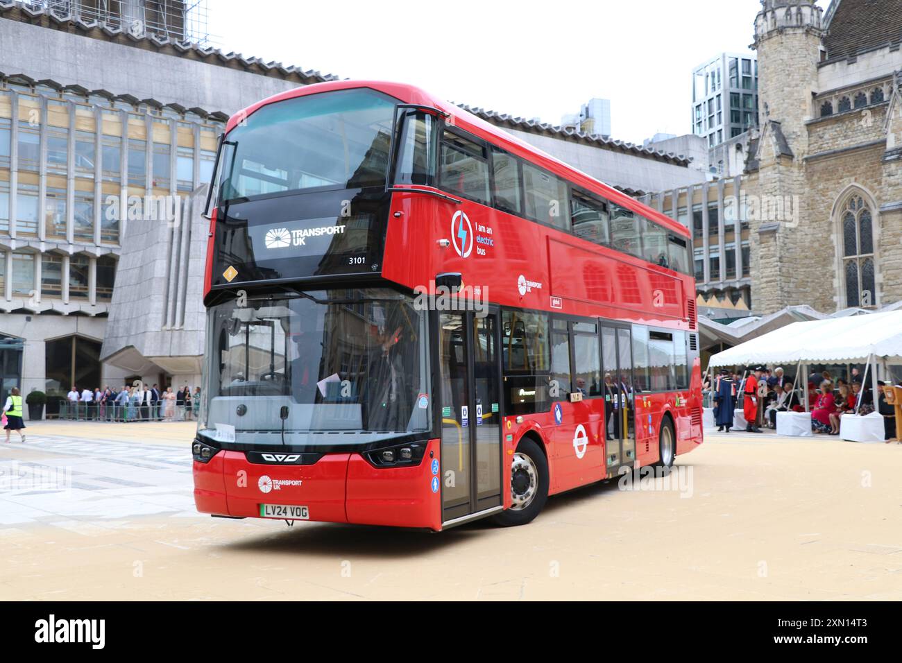 TRANSPORT UK LONDON WRIGHTBUS ELECTROLINER BUS AT THE 2024 CART MARKING ...