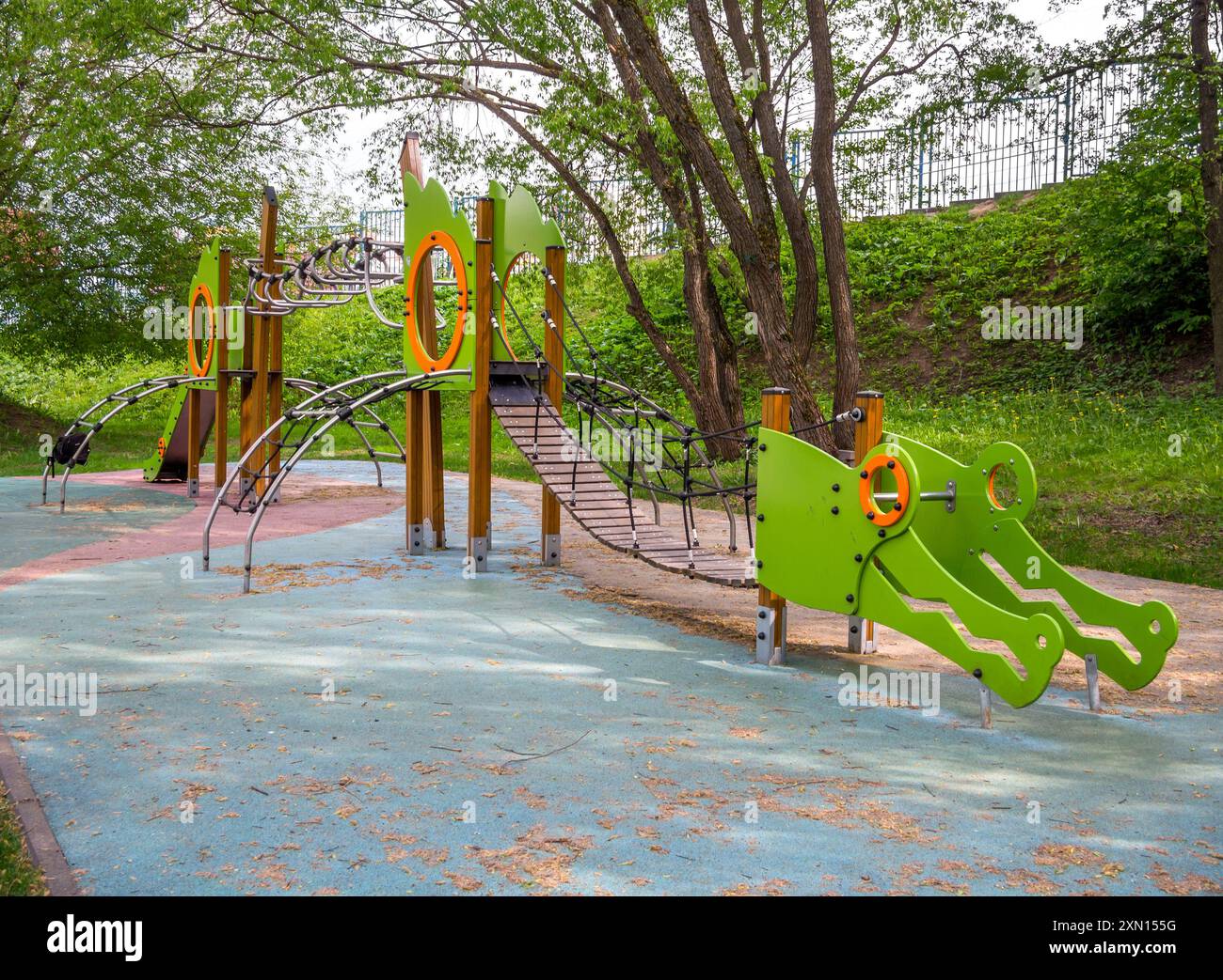 Crocodile shape house hi-res stock photography and images - Alamy
