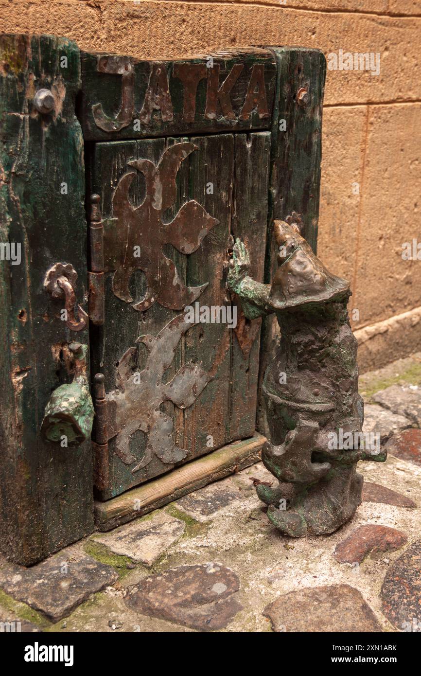 Gnomes wroclaw hi-res stock photography and images - Alamy