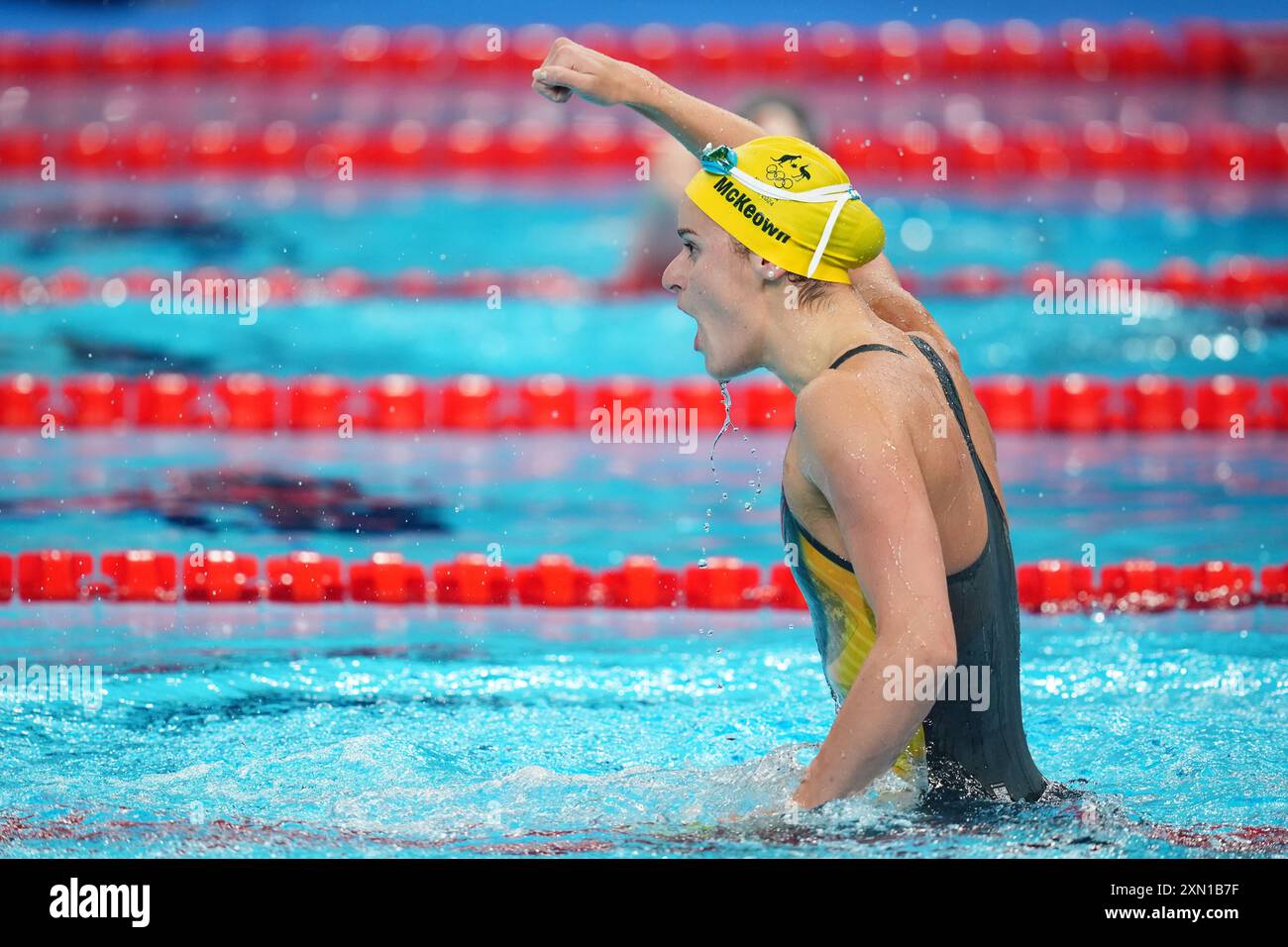 Australia's Kaylee McKeown celebrates after winning the women's 100m ...