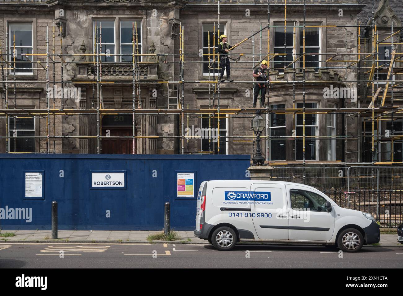 Building working workers hi-res stock photography and images - Alamy