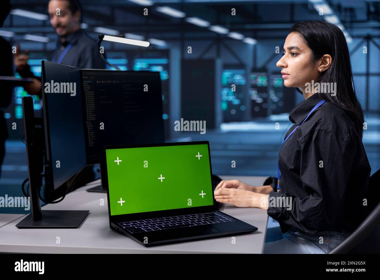 Admin in data center chroma hi-res stock photography and images - Alamy