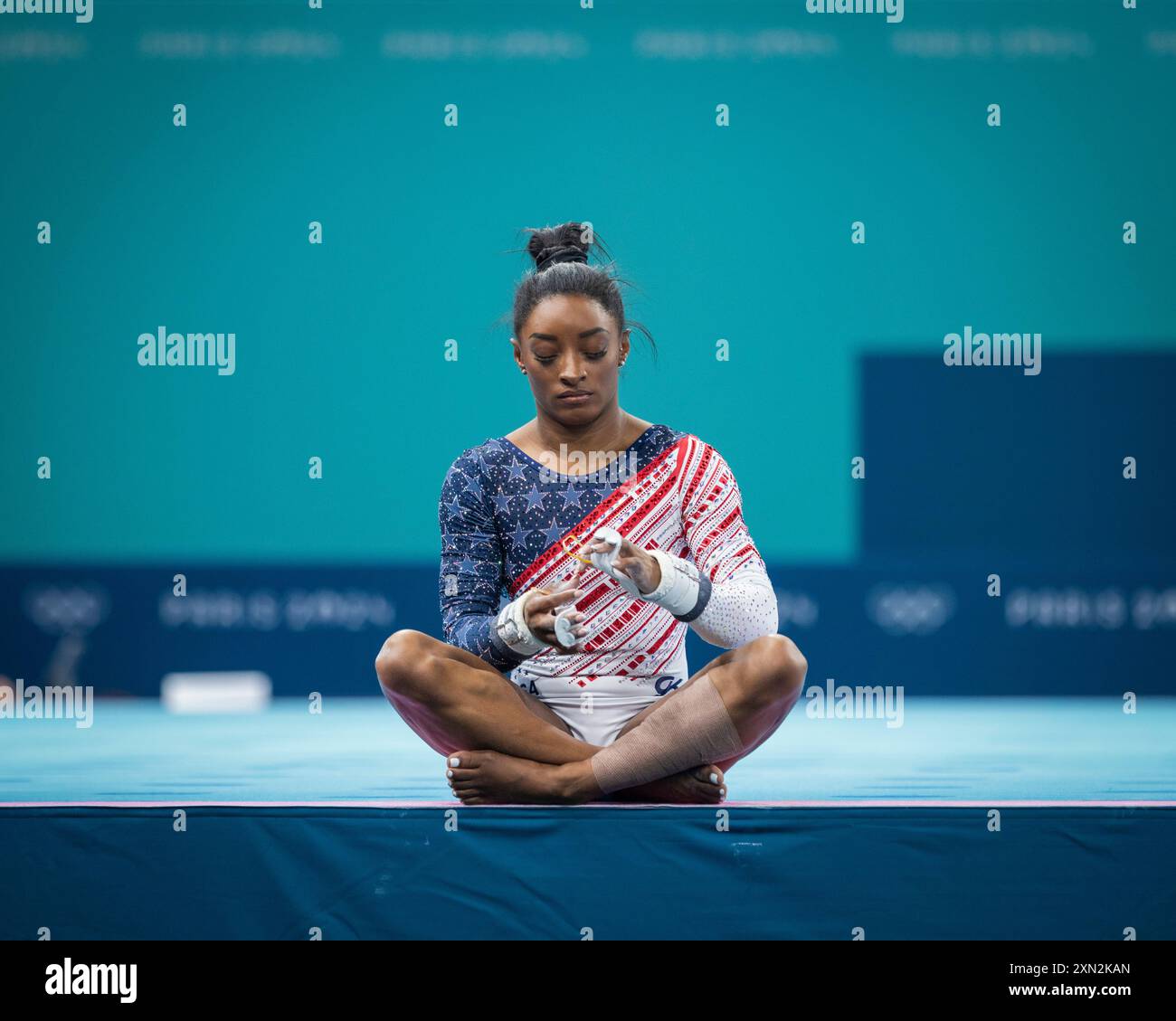 Paris, France. 30th Jul 2024. Simone Biles (USA) concentrating cross ...