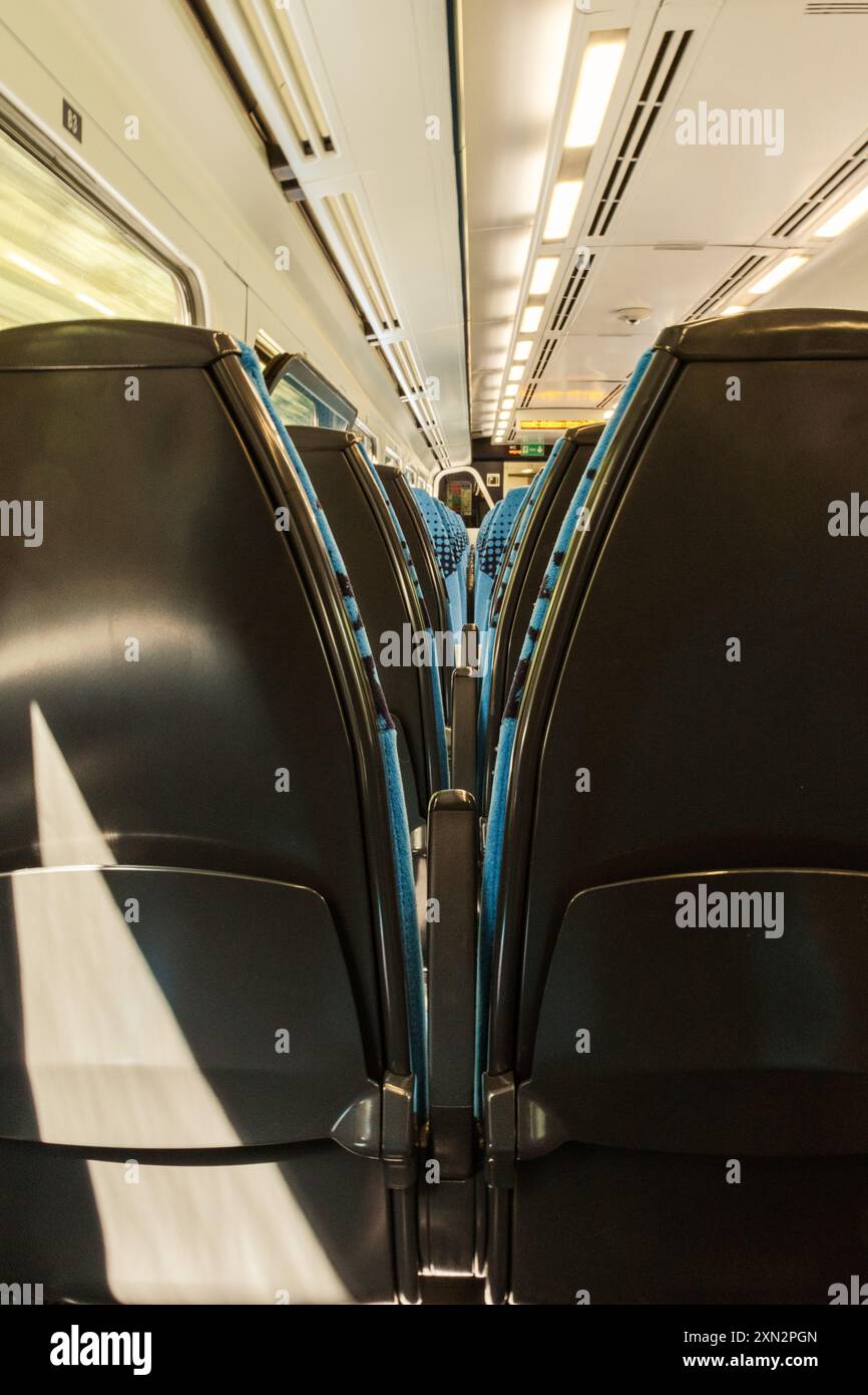 Train seats table hi-res stock photography and images - Alamy