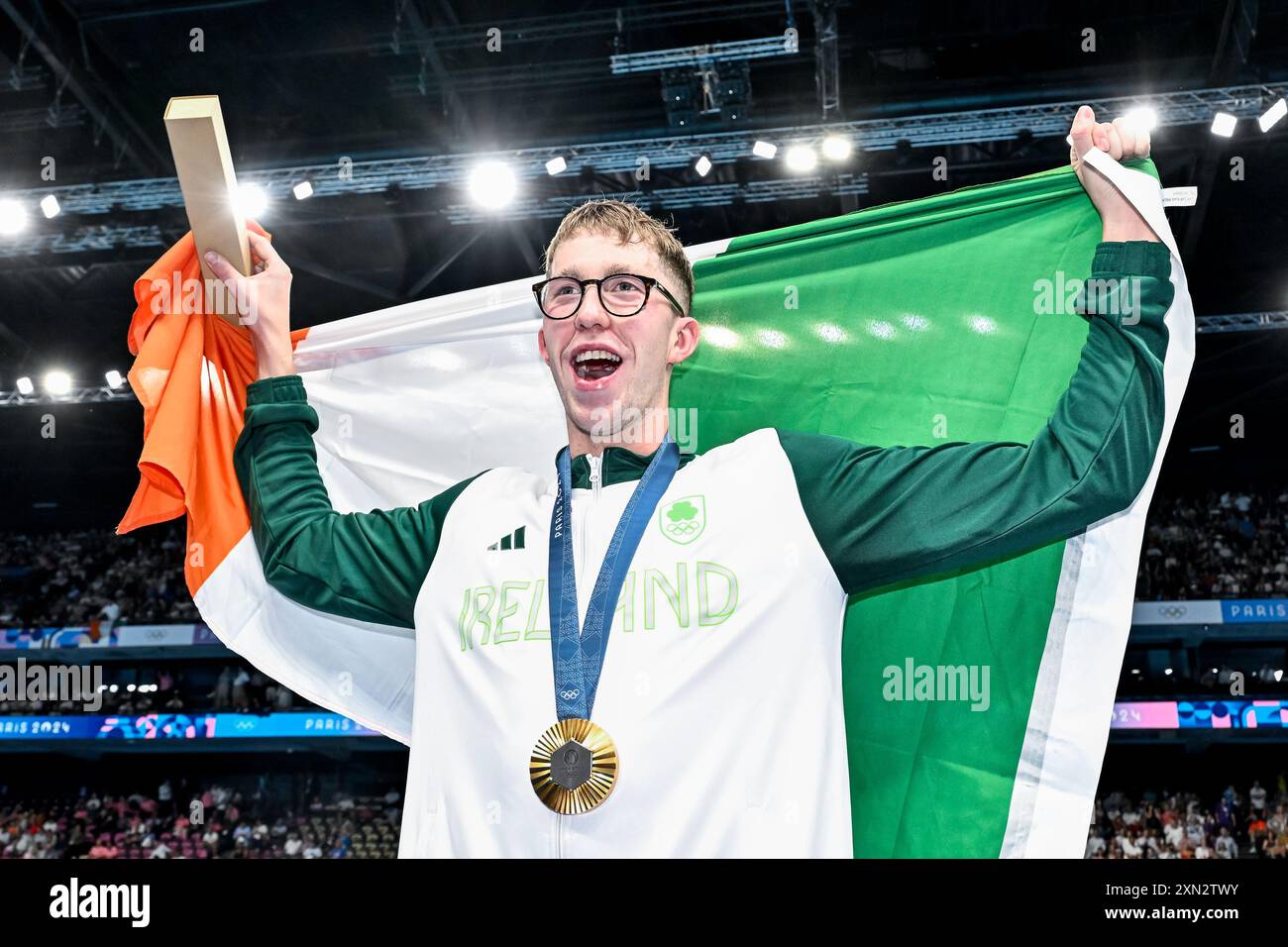 Daniel Wiffen of Ireland shows the gold medal after competing in the ...