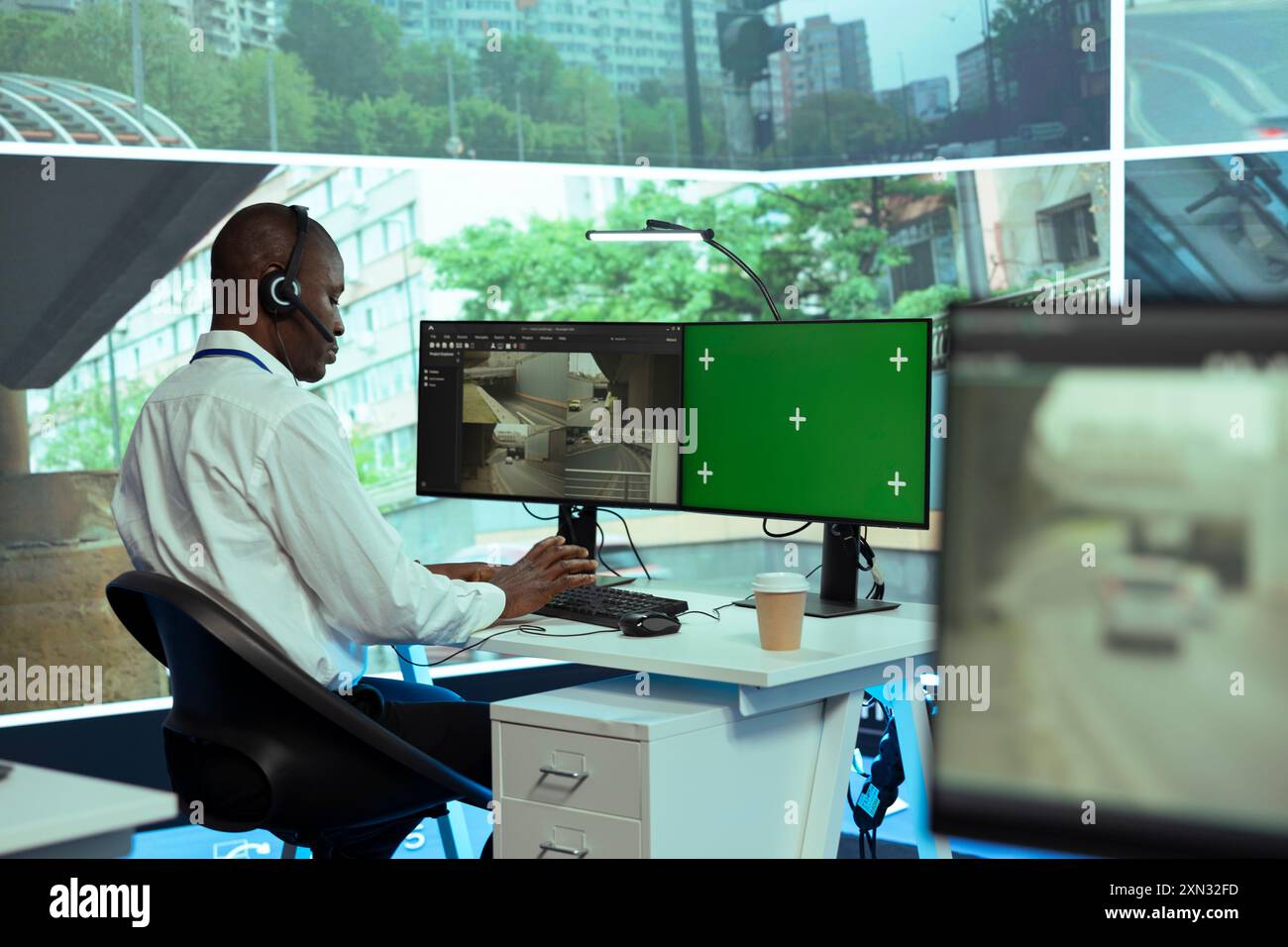 Security monitor greenscreen hi-res stock photography and images - Alamy