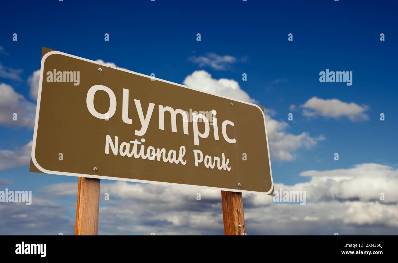 Entrance sign olympic national park hi-res stock photography and images ...