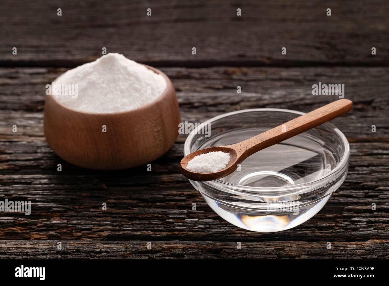 Baking soda to mix with water - Healthy food Stock Photo - Alamy