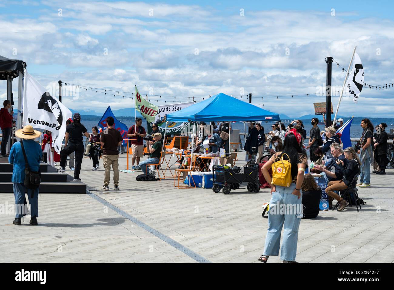 Seattle, USA. 30th Jul 2024. Protestors greeting the Seafair Parade of ...