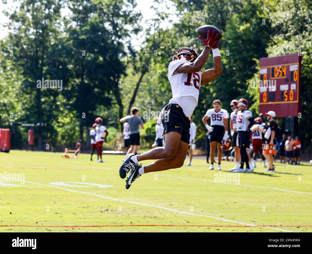 Washington Commanders wide receiver Mitchell Tinsley (18) makes a ...