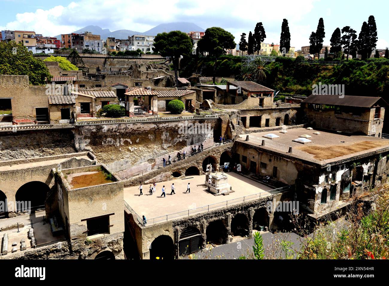 Ruins of the ancient Roman town of Herculaneum in Italy Stock Photo - Alamy