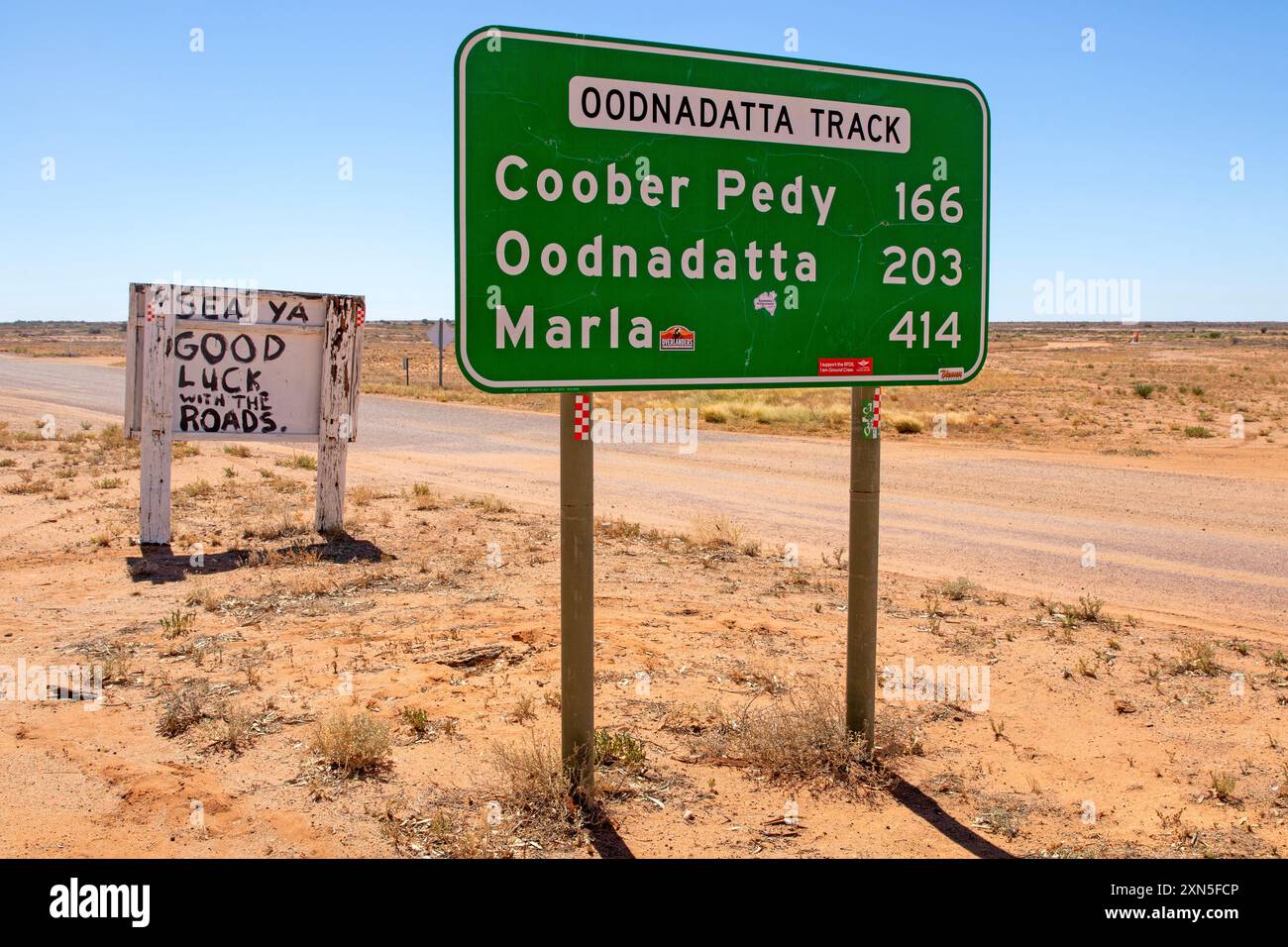 Road signs on the Oodnadatta Track Stock Photo - Alamy