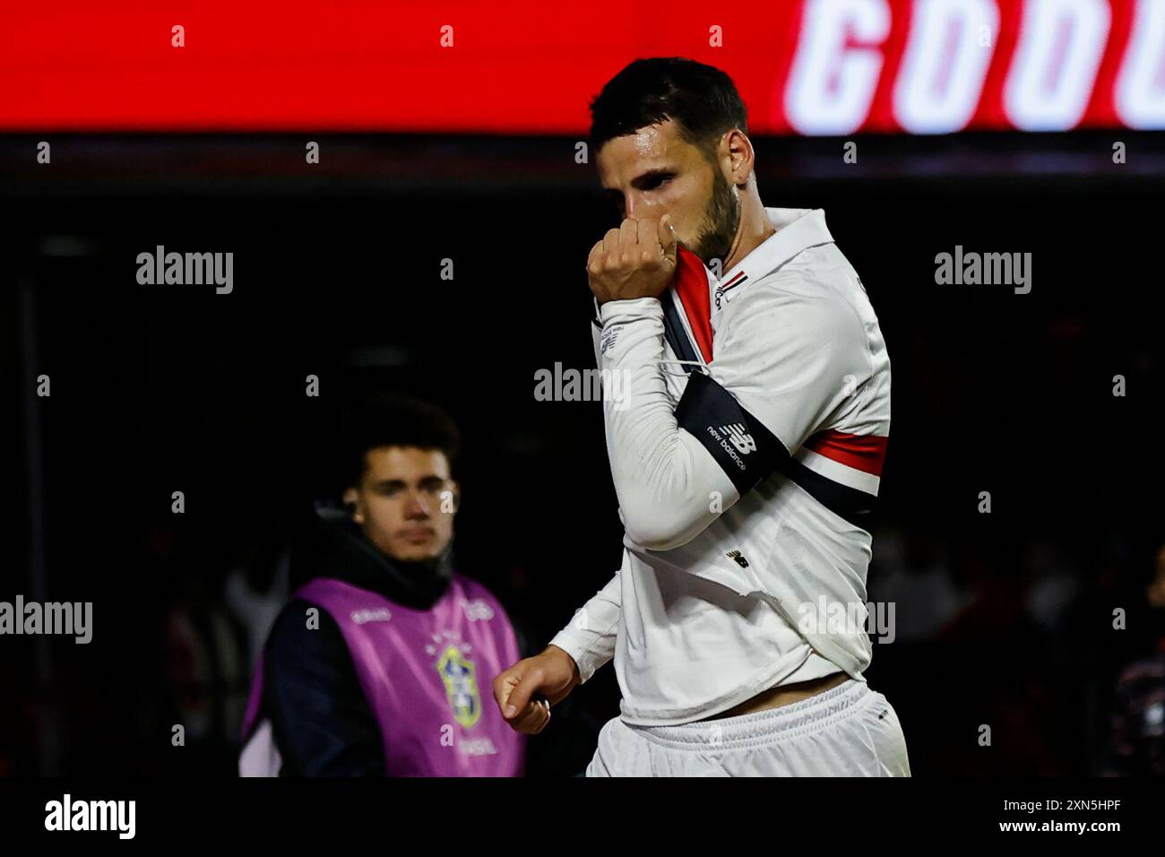 Match between Sao Paulo and Goias in the round of 16 of the Copa do ...