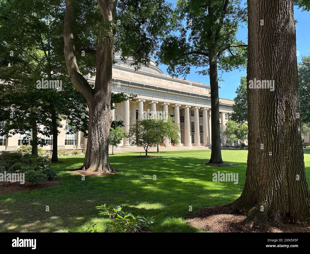 Massachusetts Institute of Technology, MIT in the summer time Stock ...