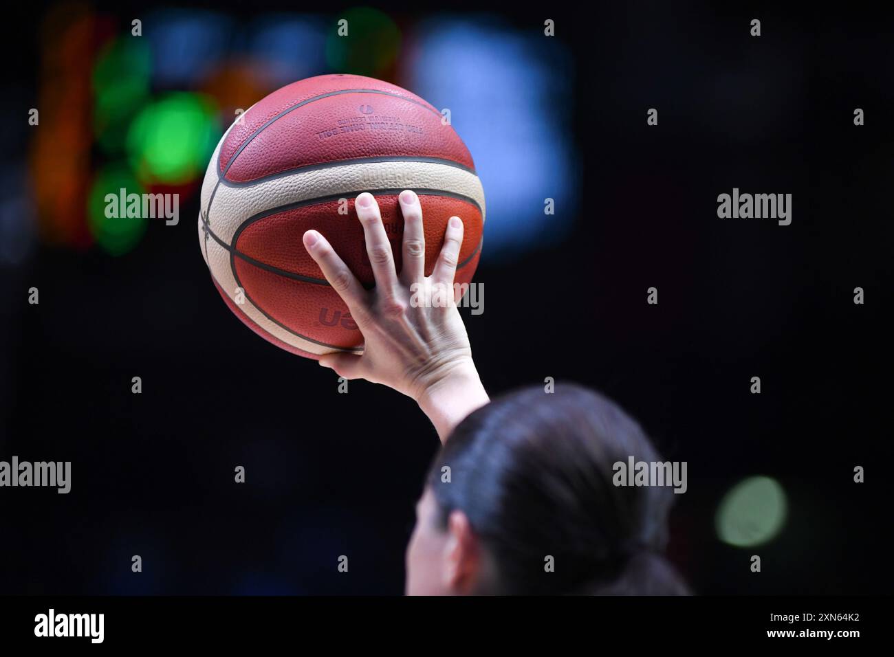 Amy bonner referee hi-res stock photography and images - Alamy