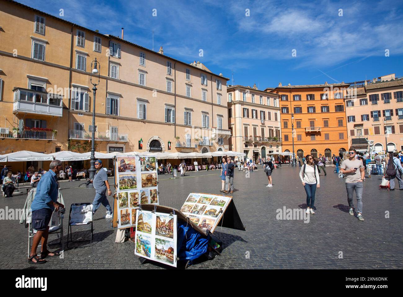 Historic Piazza Navona public square in Rome city centre, local vendor ...