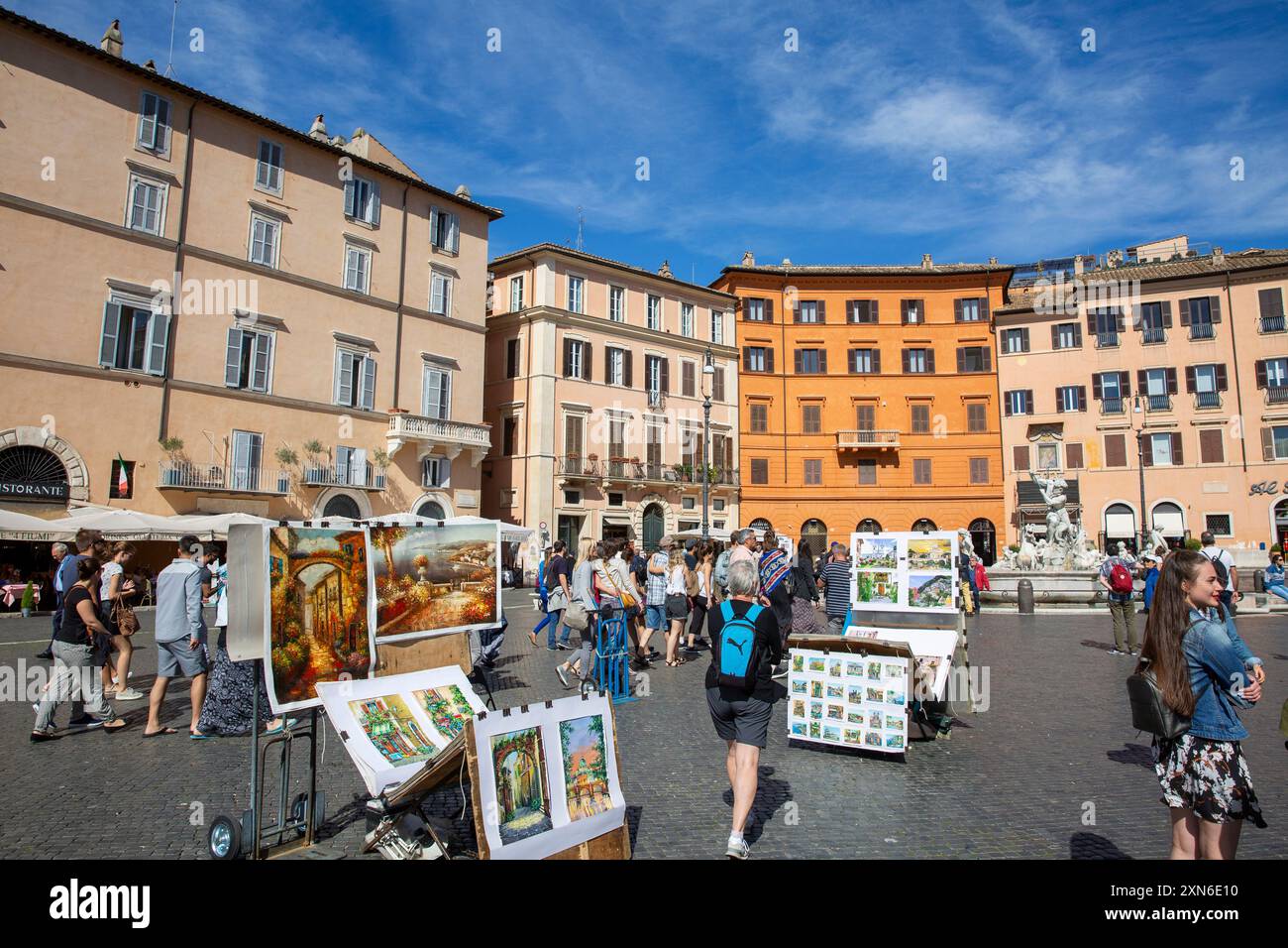 Artist sells paintings rome hi-res stock photography and images - Alamy