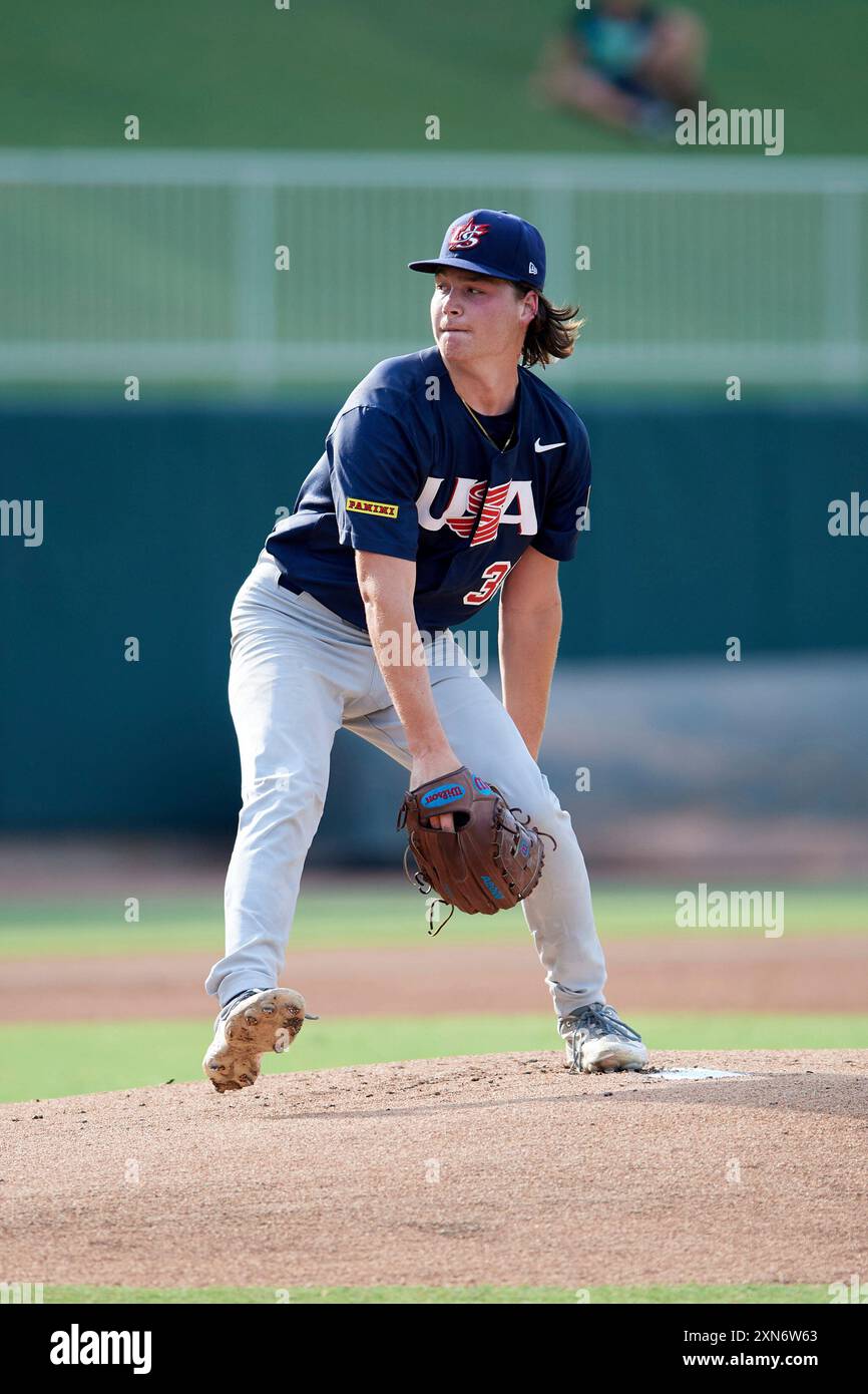 Team Stars pitcher Jamie Arnold (30) (Florida State) delivers a pitch ...
