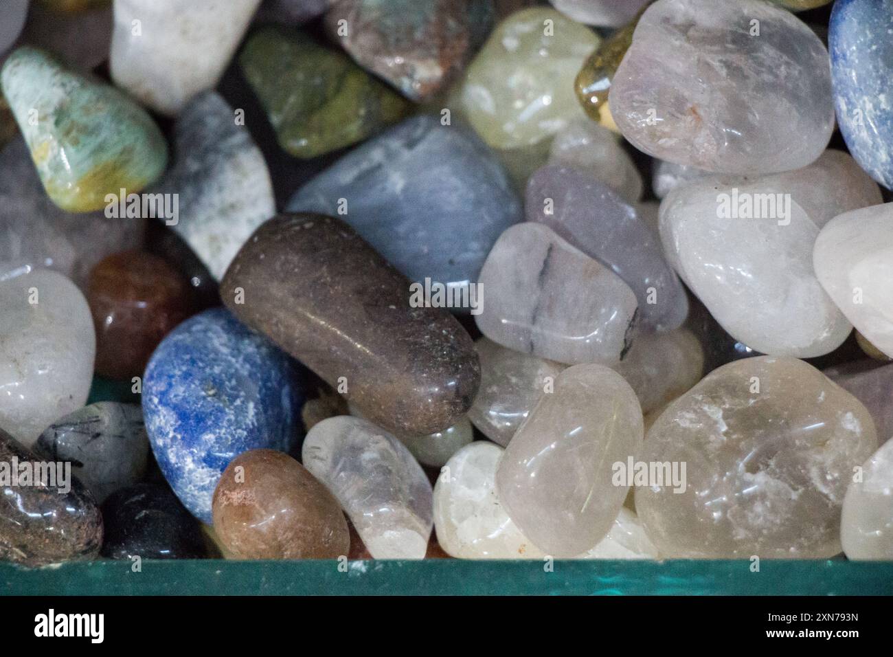 Set of natural mineral gemstones of a certain type Stock Photo - Alamy