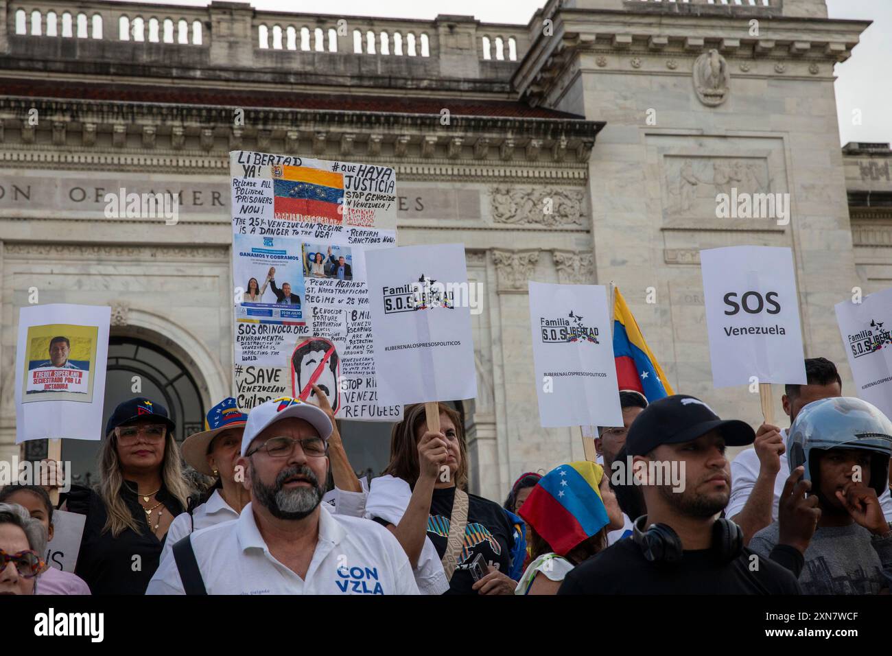 The Venezuelan community in Washington DC, USA held a rally against the ...