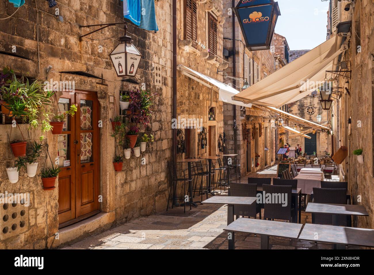 DUBROVNIK, CROATIA - JUNE 24, 2024: Famous narrow alley of Dubrovnik ...