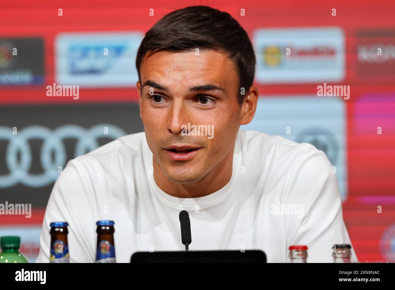 Joao Palhinha (FC Bayern Muenchen, 16), Pressekonferenz, Vorstellung ...