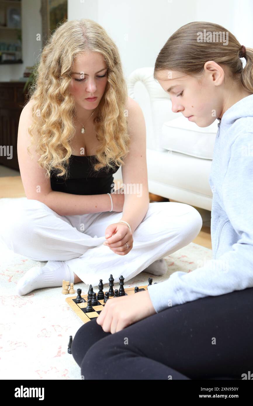 Chess chess board hi-res stock photography and images - Alamy