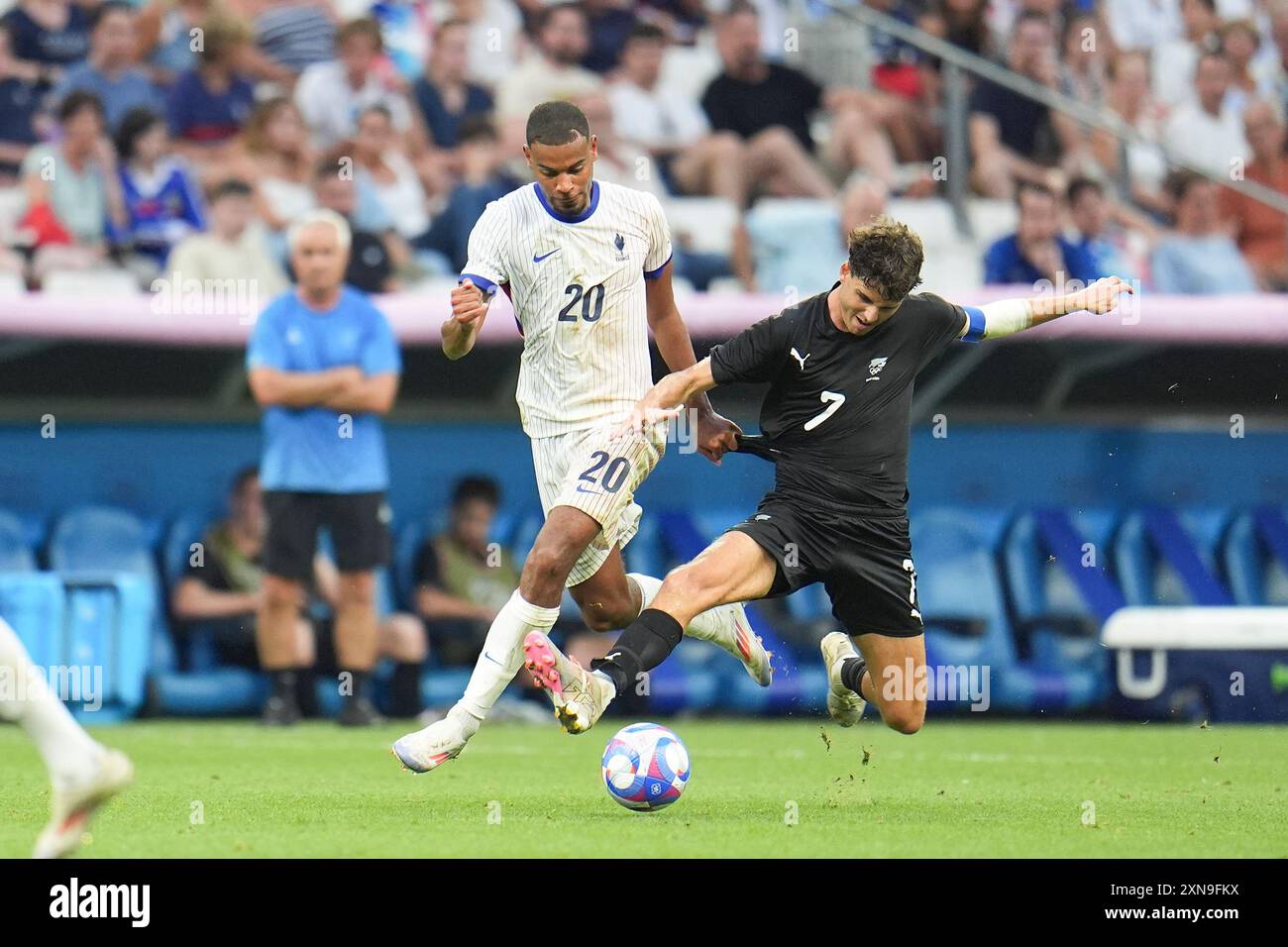 Matthew garbett paris 2024 hi-res stock photography and images - Alamy