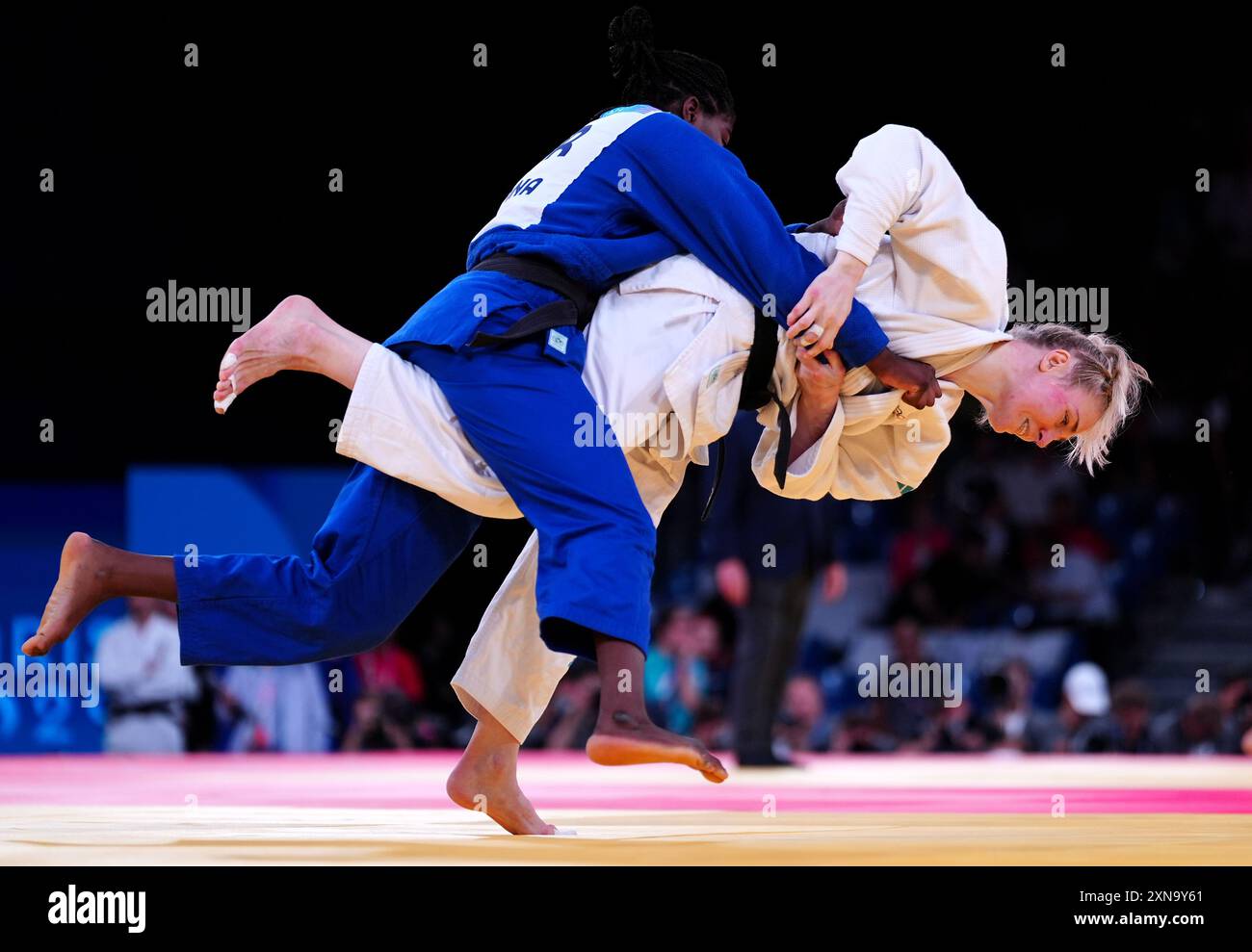 Italy's Kim Polling and Portugal's Tais Pina in action during the Judo ...